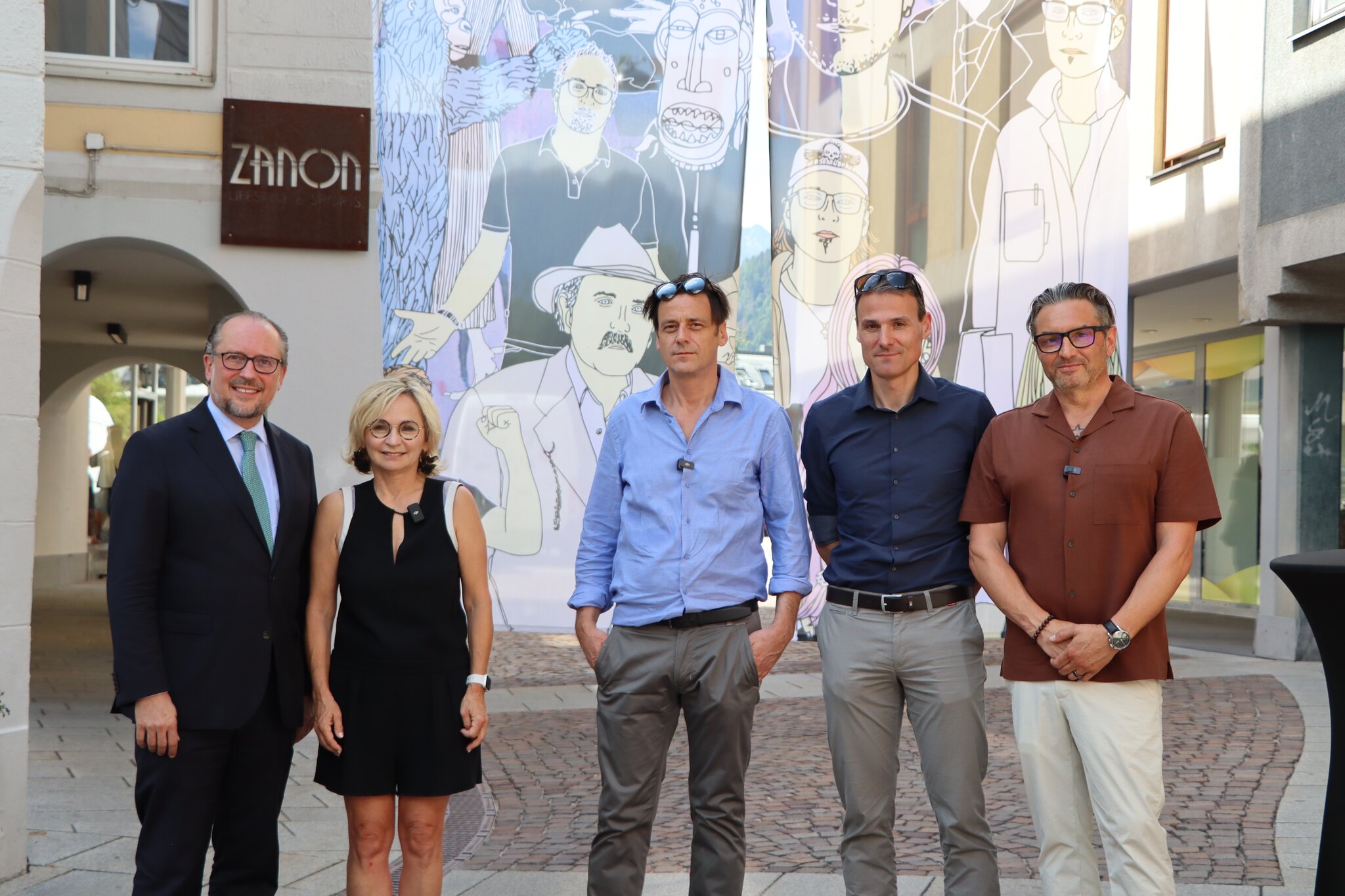 Kunst trifft auf Jubiläum: 25 Jahre Durst Group Niederlassung in Lienz ...