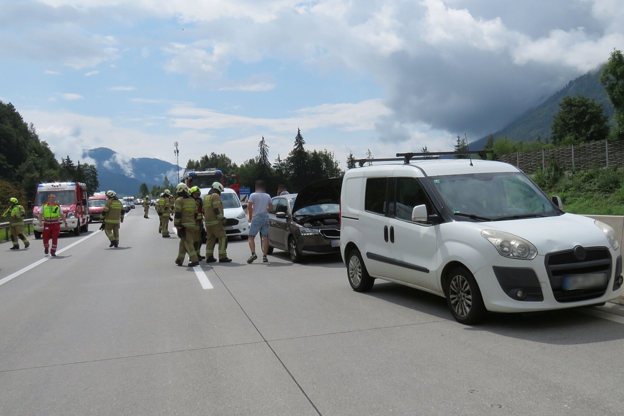 FF Pfarrwerfen steuert auf Rekordjahr zu: Auffahrunfall sorgt bereits ...