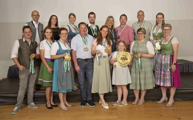 Landesprämierung 2024: Vergoldete Brot- und Fleischspezialitäten aus ...