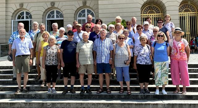 Ausflug an Chiemsee: Vichtensteiner bestaunten Schloss von König Ludwig ...