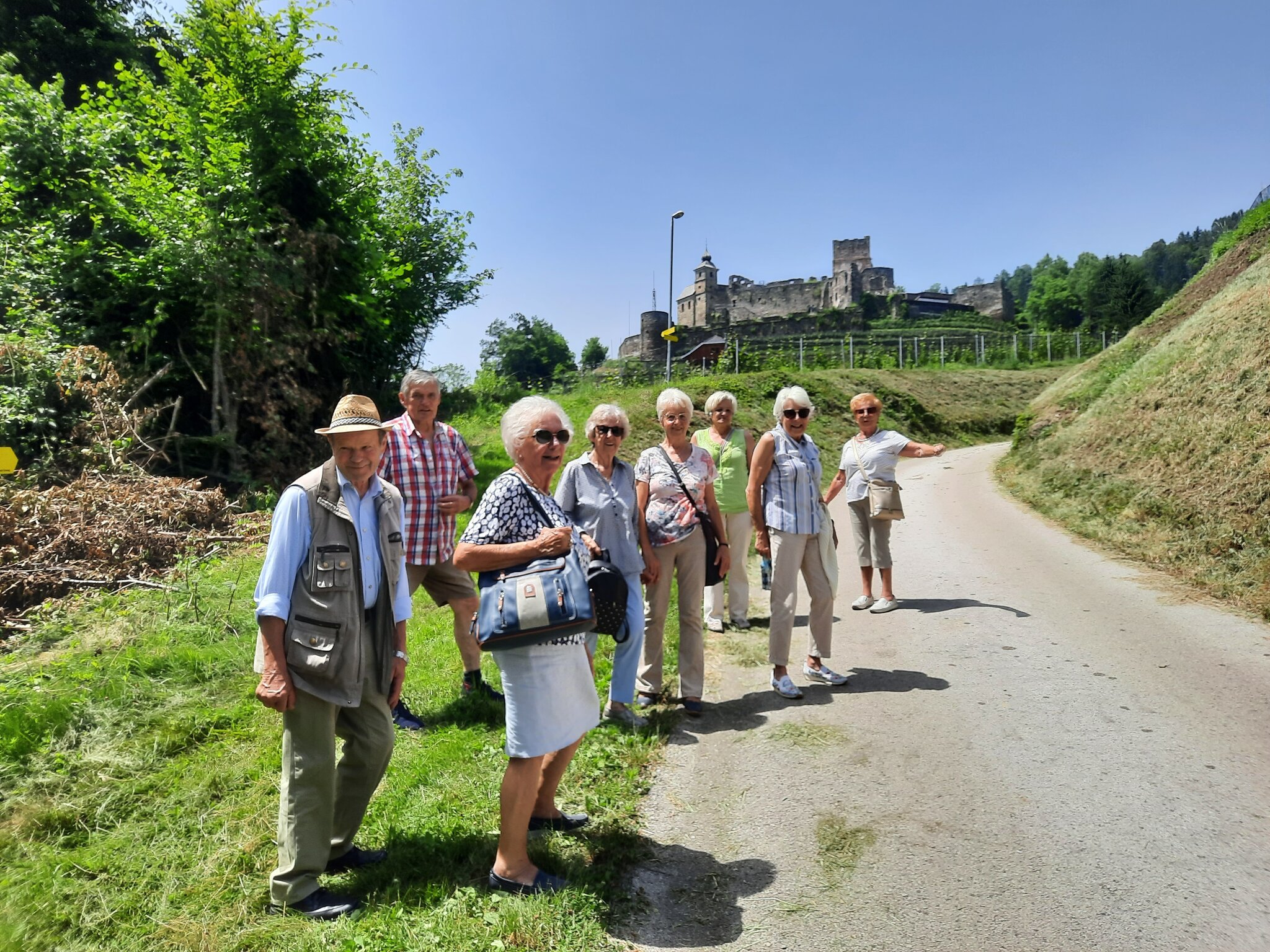 OG Steindorf unterwegs: Besichtigung der Burg Glanegg - Feldkirchen