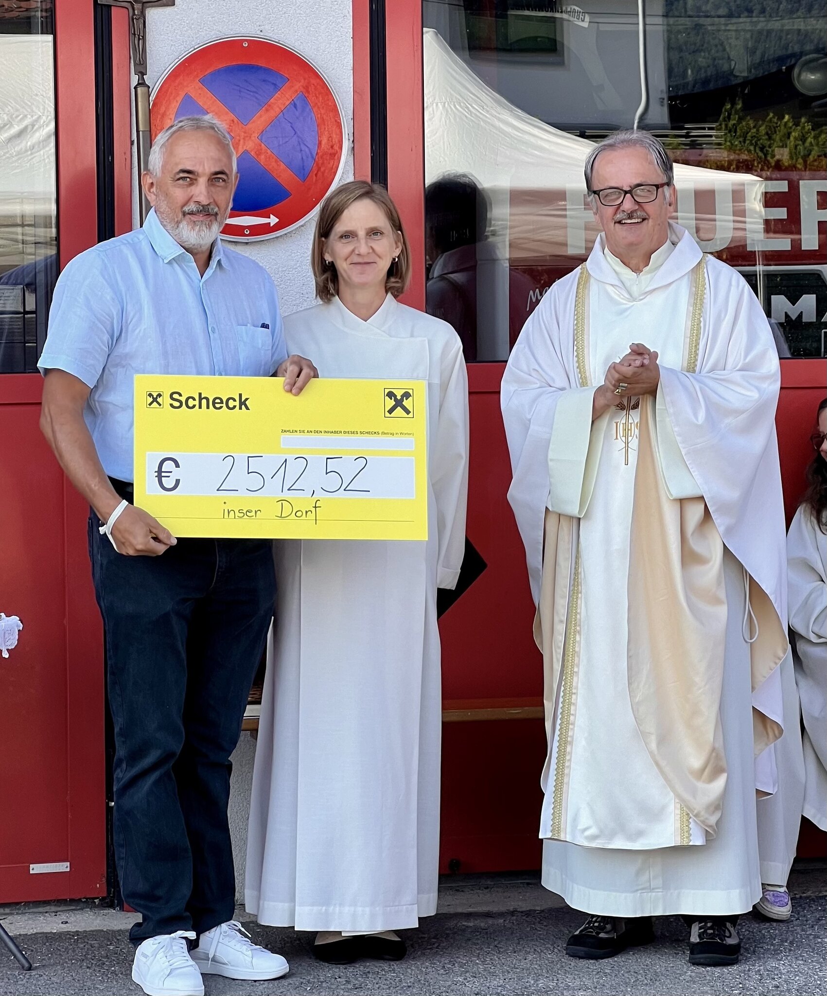 2.512,52 EUR für Kirchenrenovierung: Verein „Inser Dorf Polling ...