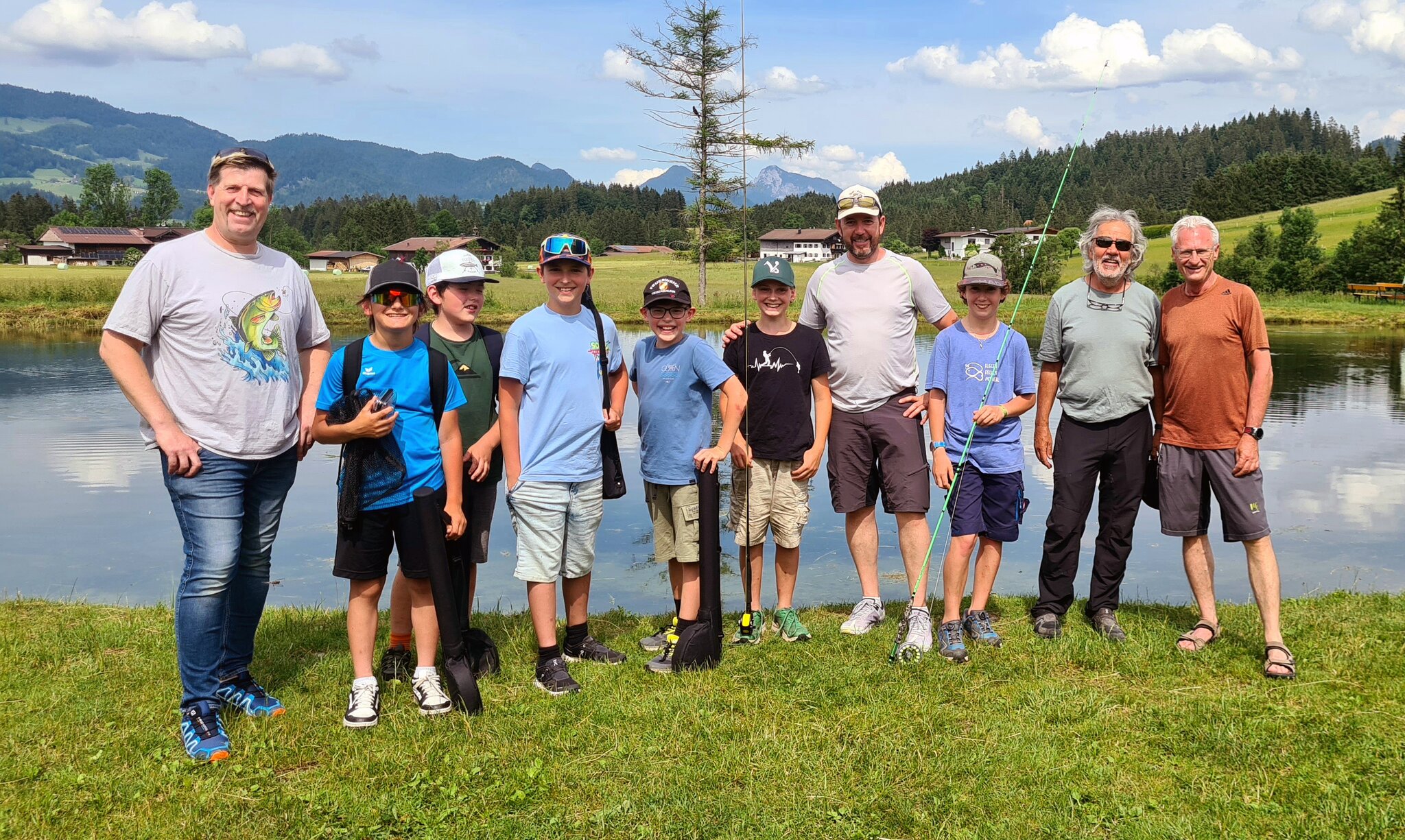 Tiroler Fischereiverband: Erfolgreicher Jugend-Fliegenfischerkurs in Kössen - Kitzbühel