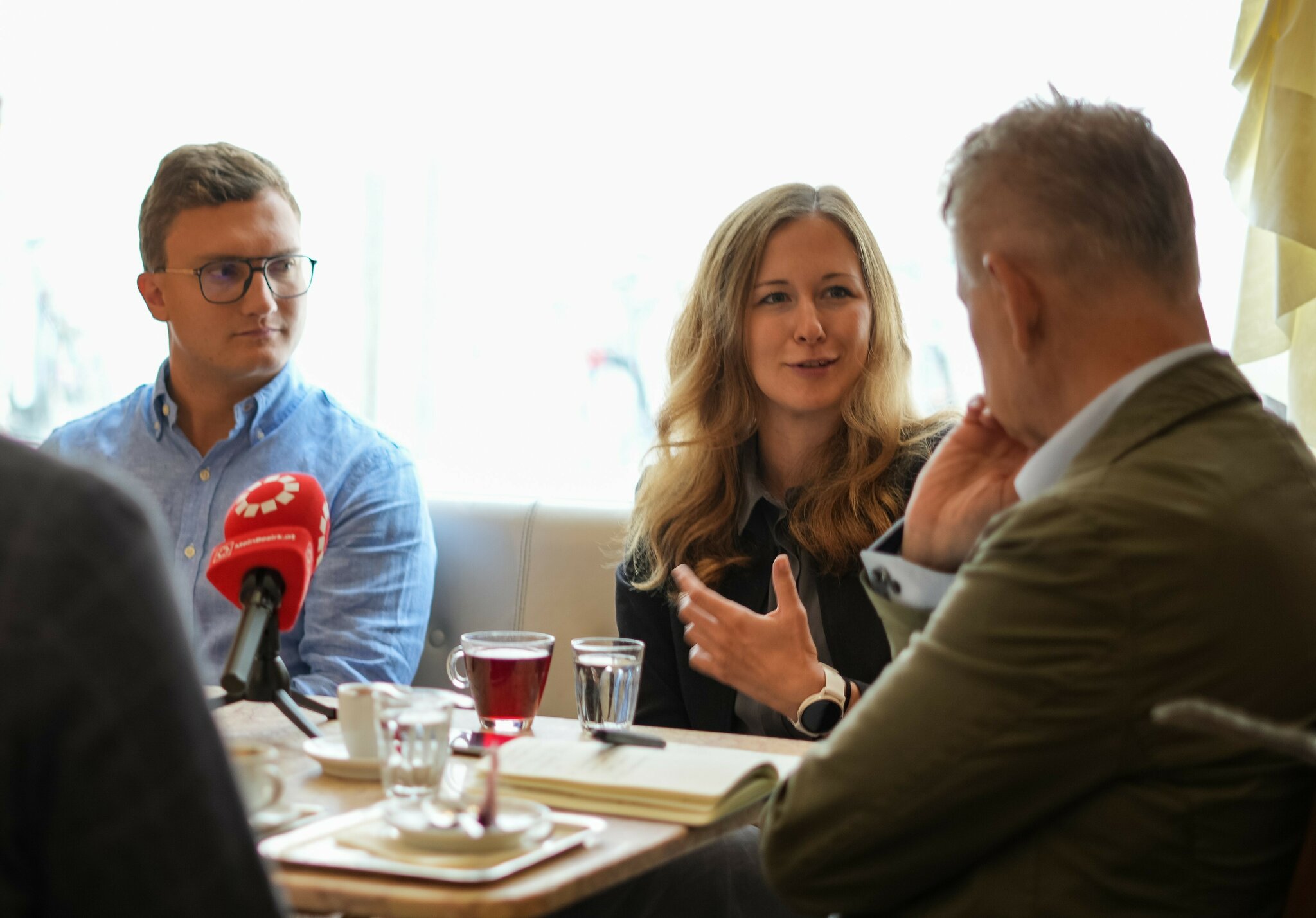 Politikerin im Gespräch: "Auf die 'analoge' Weise mit den Leuten reden ...