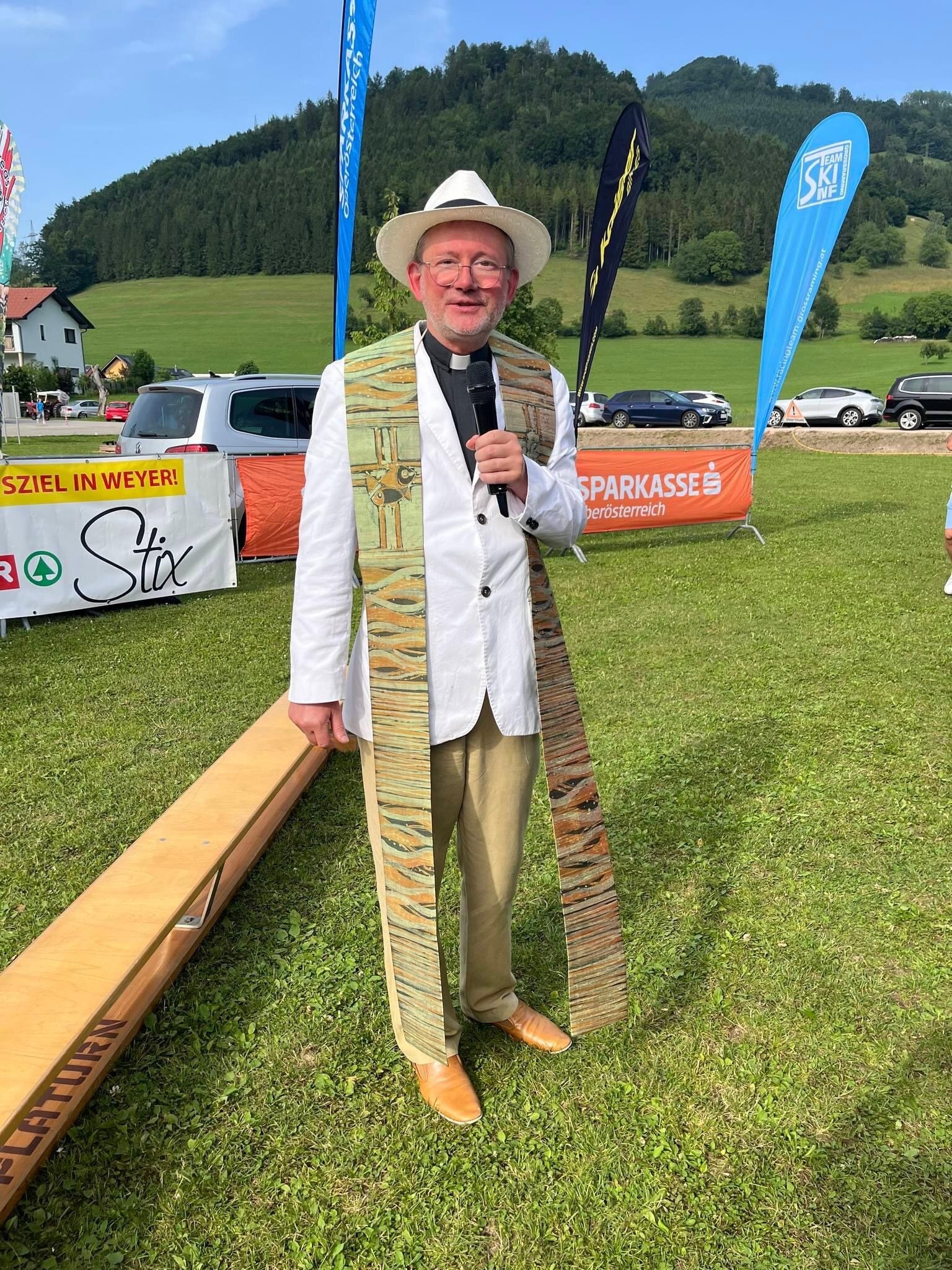 15. September: Pfarrvikar Thomas Mazur wird Pfarrer der Pfarre Ennstal ...