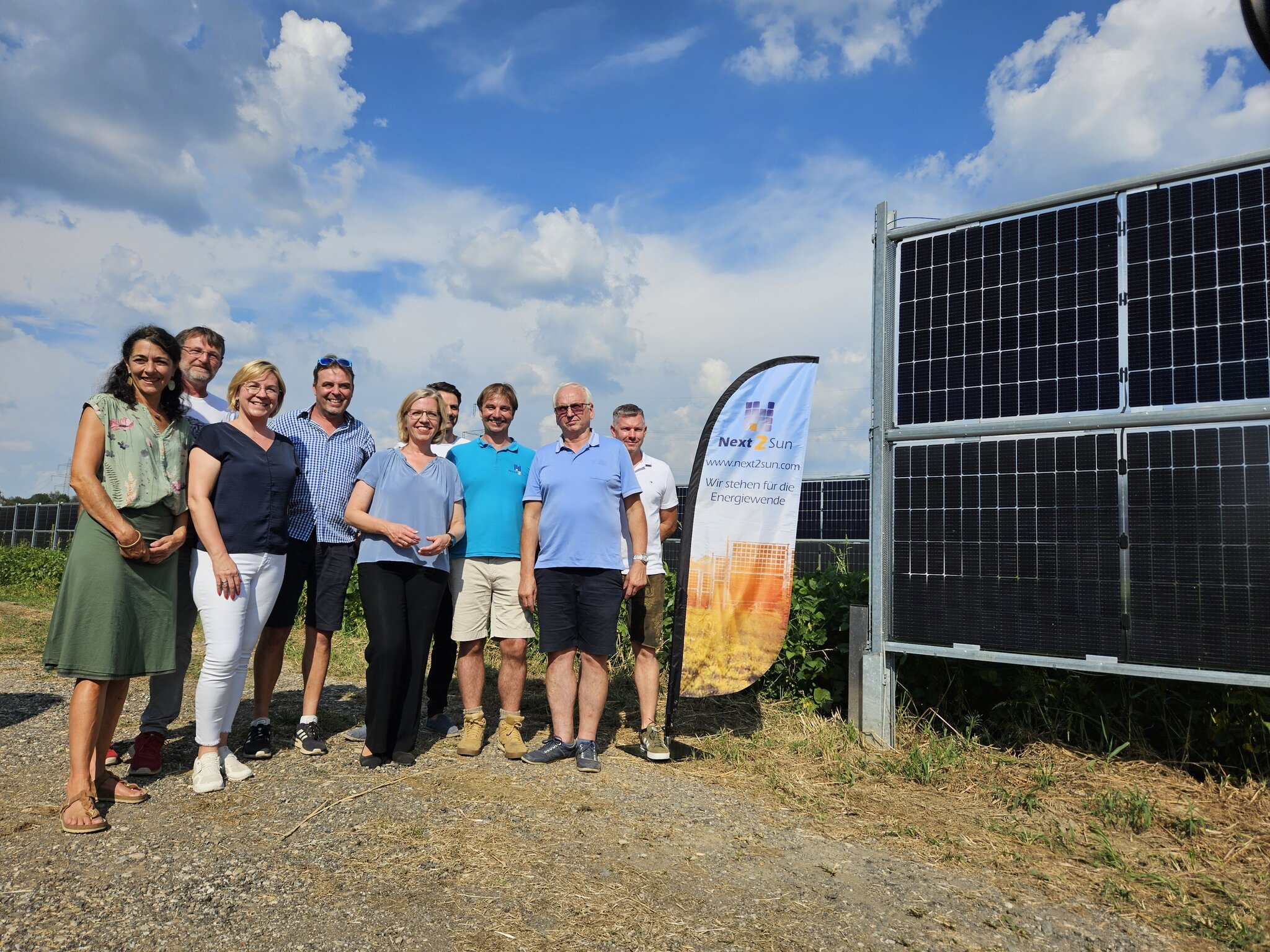 Vorzeigeprojekt: Grüne Bundesministerin besuchte Agri-Solarpark in ...