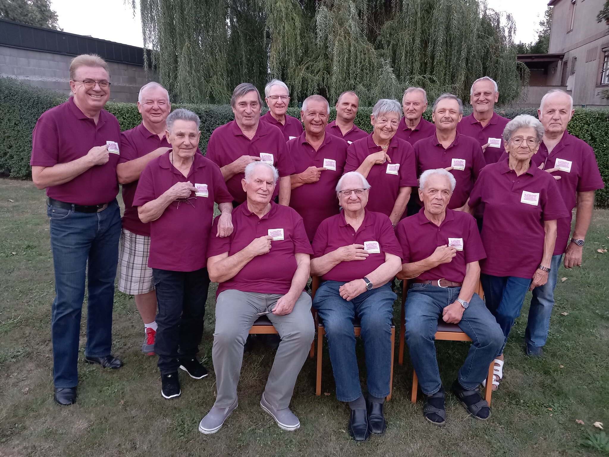 Neue Clubpolos für die Briefmarkenfreunde - Oberpullendorf