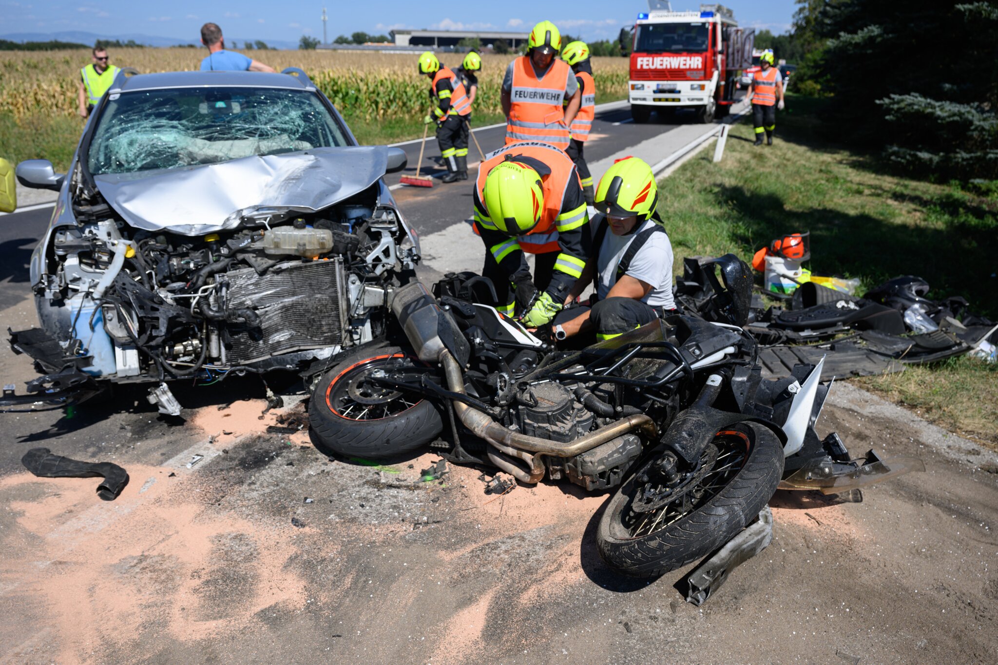 Wolfern: Motorradfahrer bei Verkehrsunfall schwer verletzt - Steyr & Steyr Land