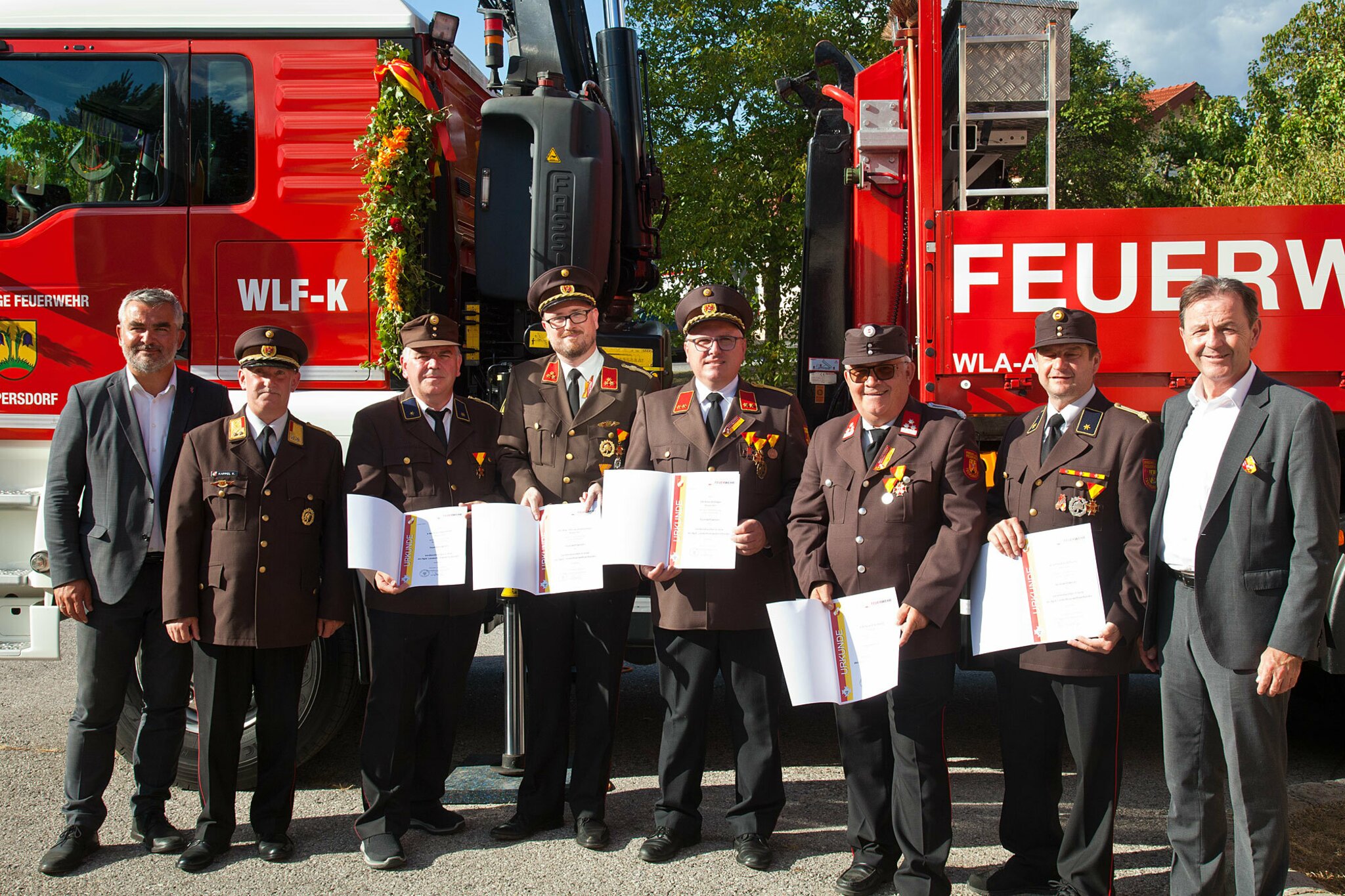 Neuer Wechsellader: Feuerwehr Weppersdorf investiert in die Sicherheit ...