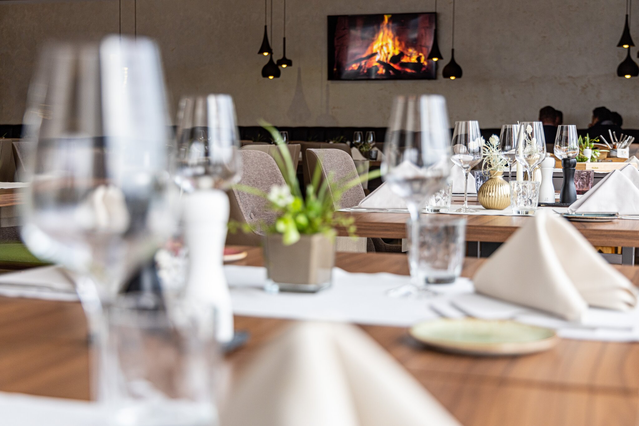 Hotel Seven: Ihre unvergessliche Weihnachtsfeier im Restaurant Milo ...