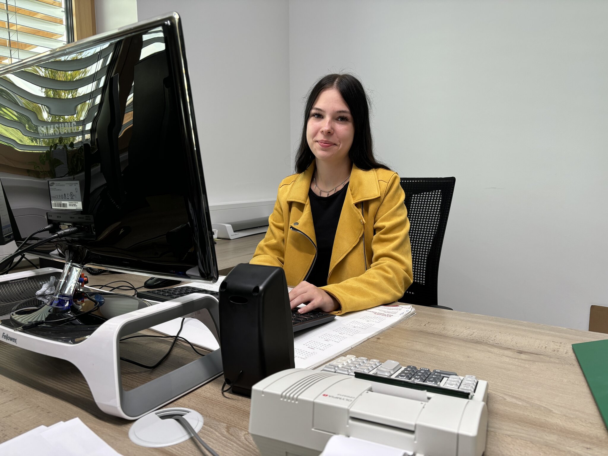 Steuerassistenz: Limbacherin Leonie Entler setzt auf Lehre mit Matura ...