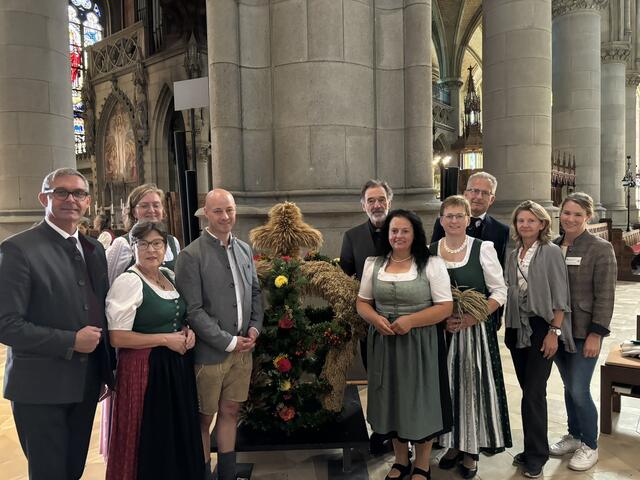 Bildergalerie: Größtes Erntedankfest in Oberösterreich lockte ...