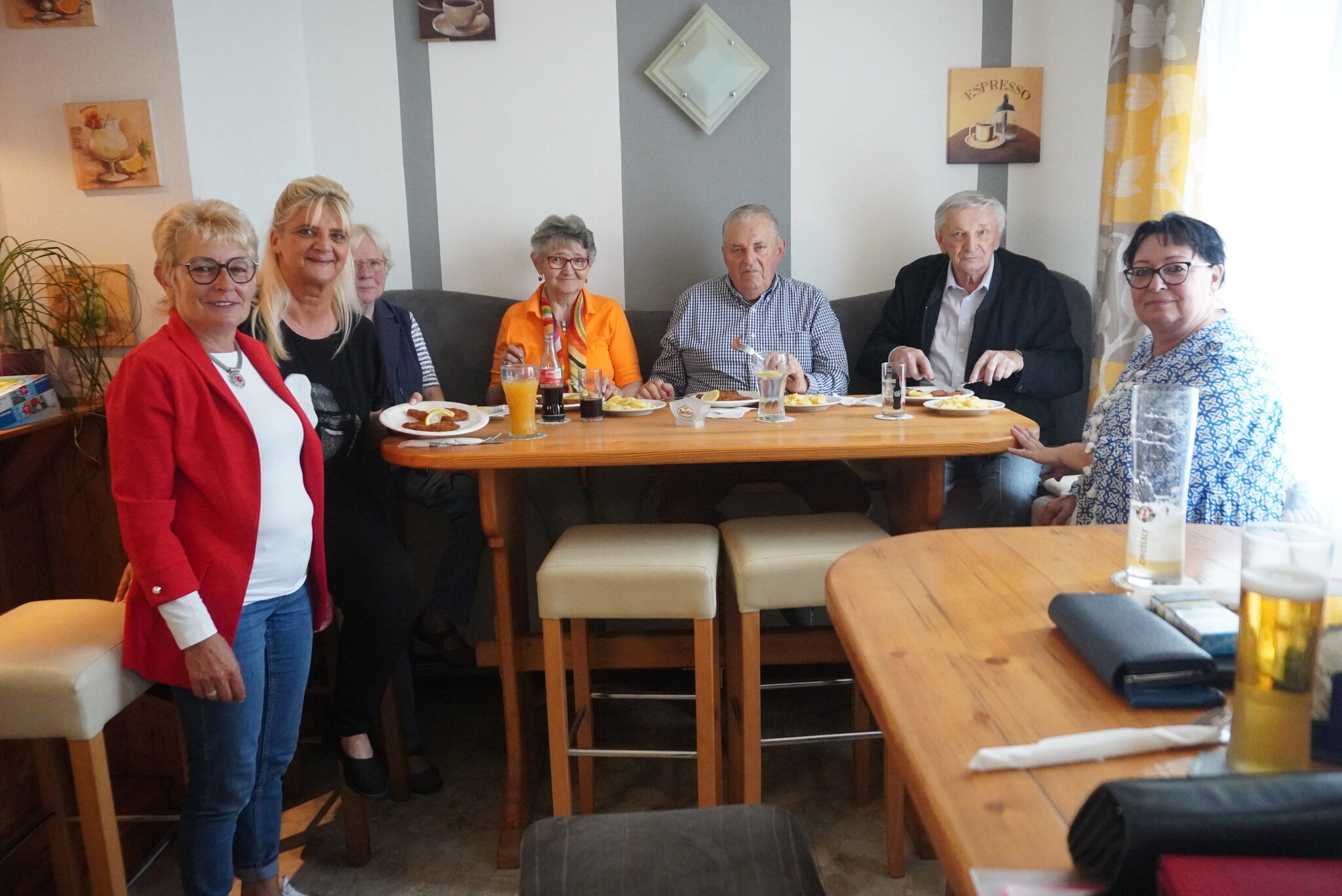 Drosendorfer Pensionisten: Schnitzelessen wie zu Omas Zeiten in ...