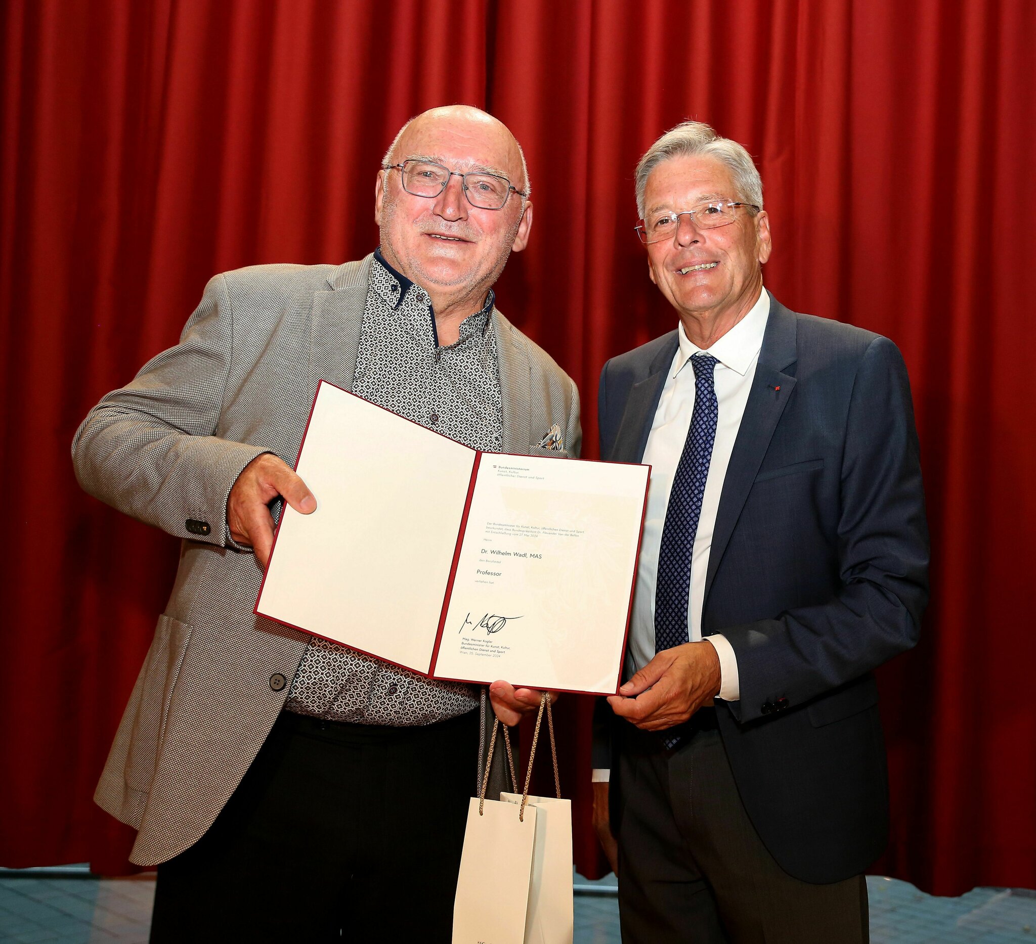 Besondere Ehre für ehemaligen Landesarchivleiter: Wilhelm Wadl ist 70 ...