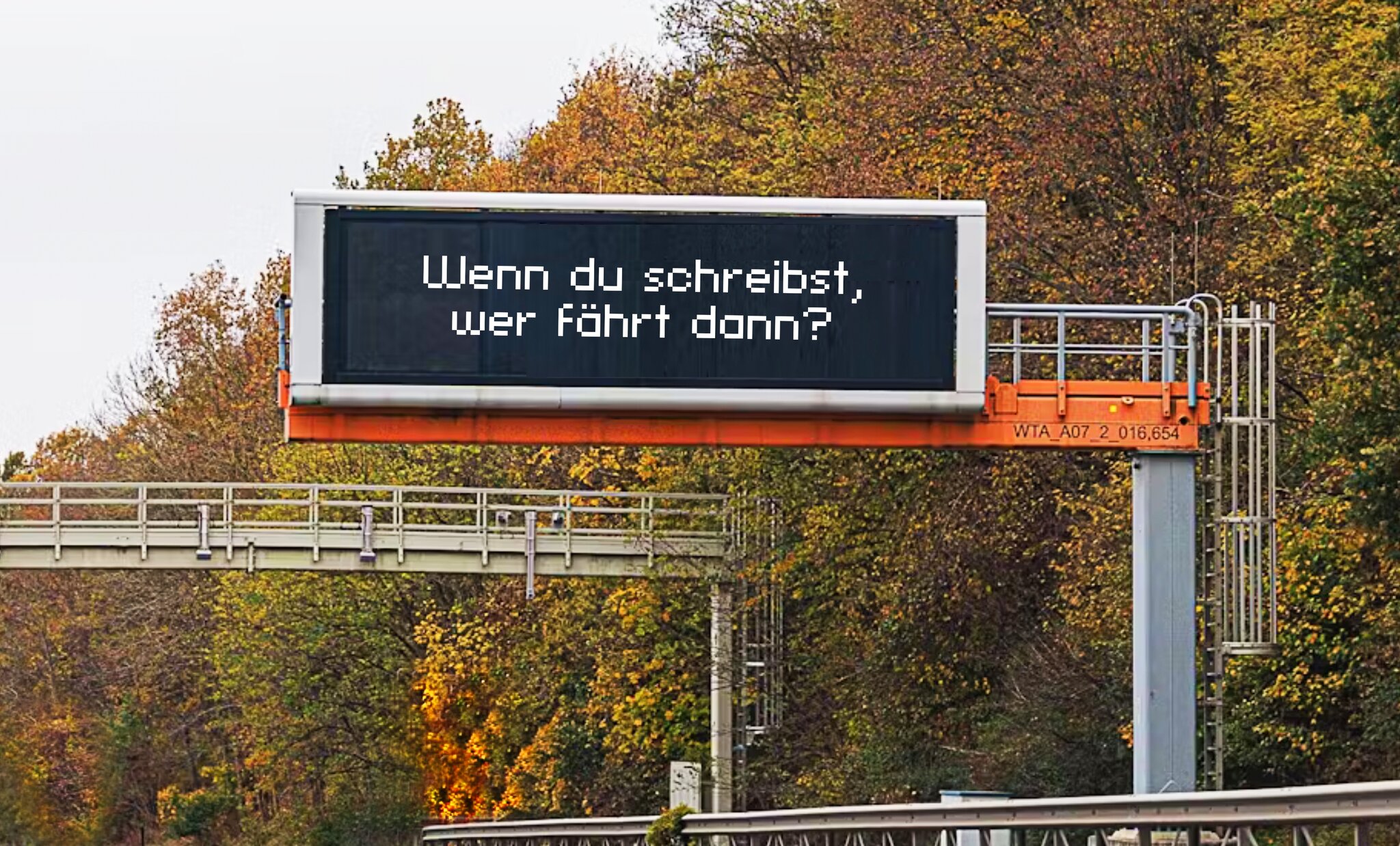 Sie Nutzen Wahrend Der Fahrt
