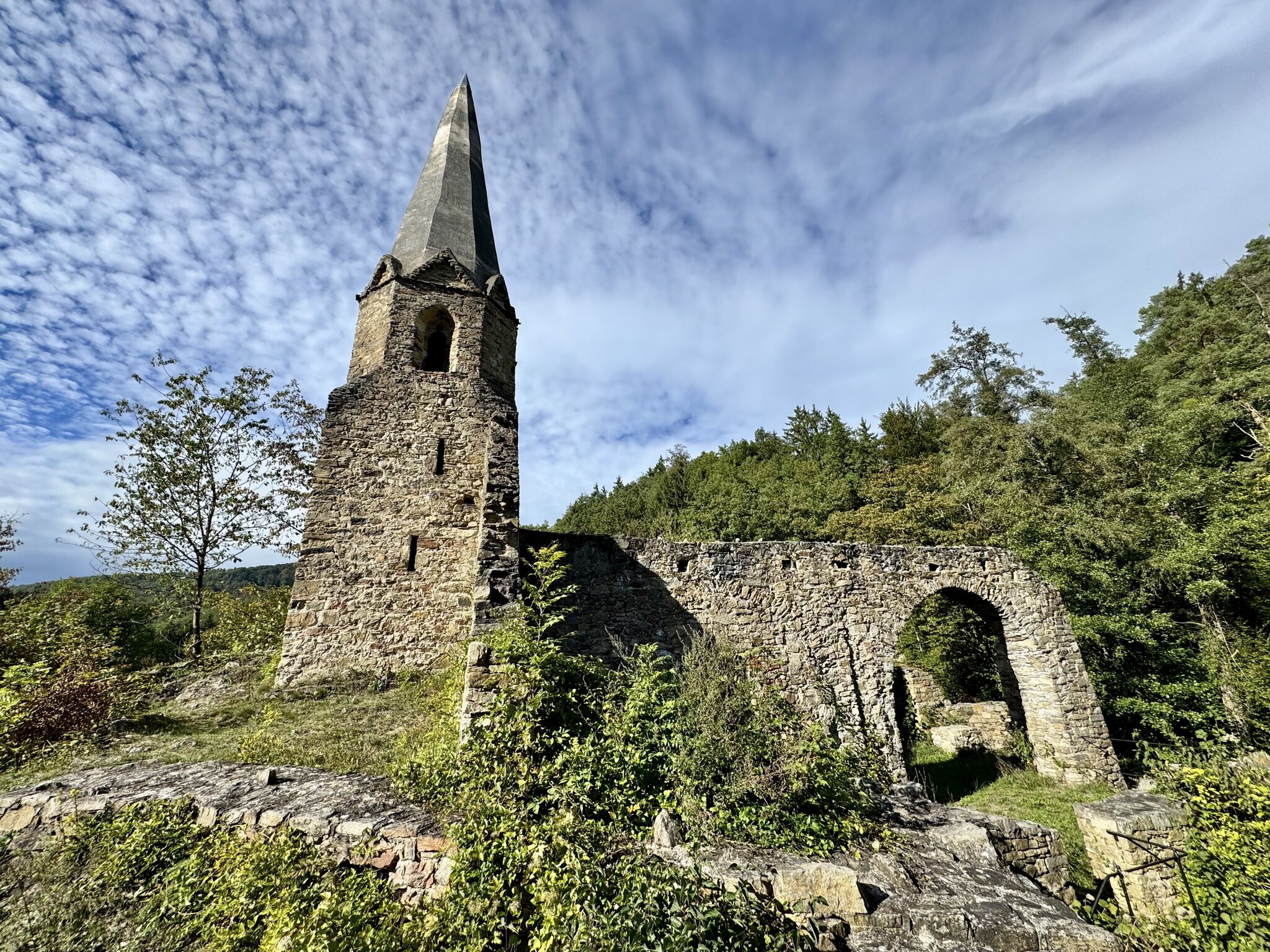 Ein verstecktes Kleinod: Die kleine Burgkirche von Gossam im Bz. Melk ...