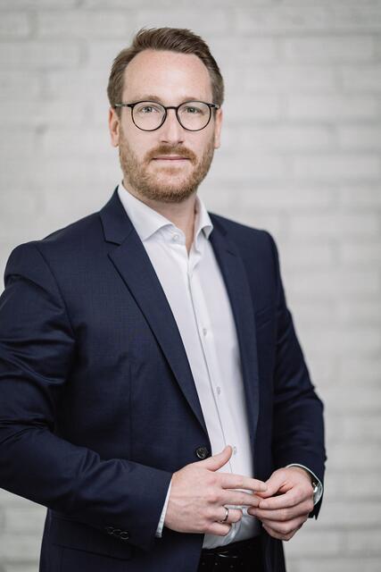 Busse First: Auch Gewerkschaft fordert eigene Spur für Busse - Tirol