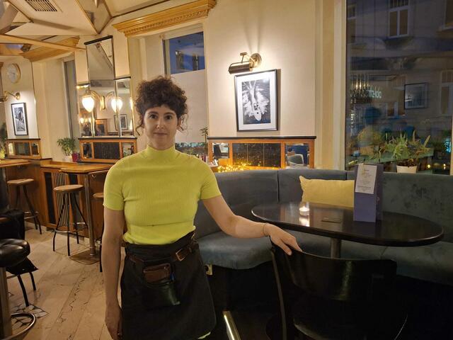 Meidling: Besondere Stunden mit Stars und Sternchen im Café Kosmos ...