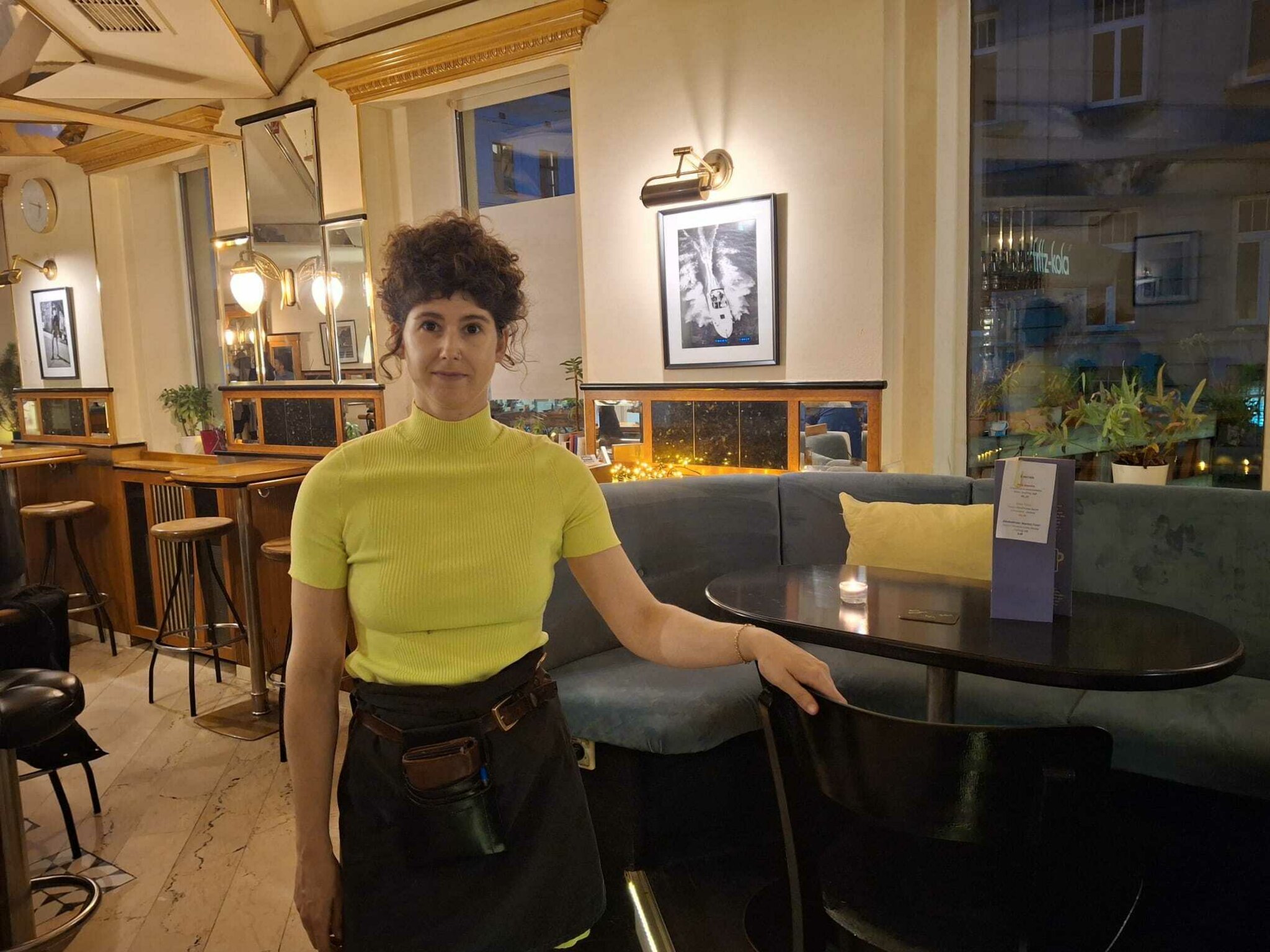 Meidling: Besondere Stunden mit Stars und Sternchen im Café Kosmos ...