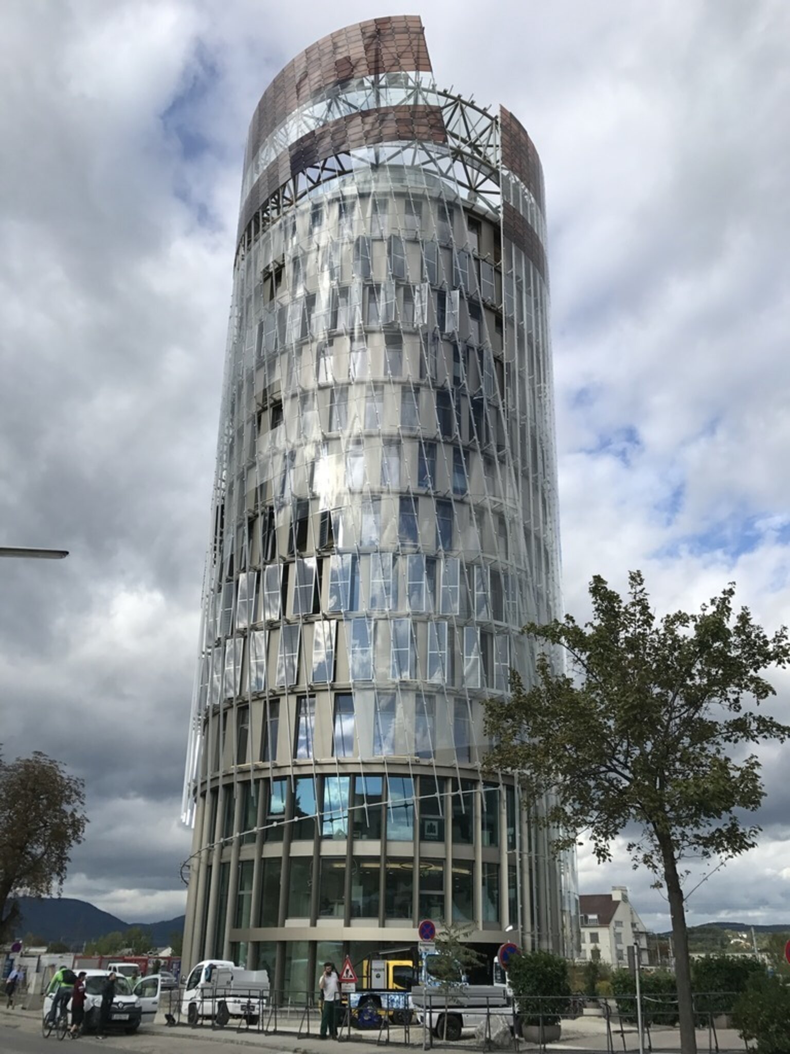 SFL-Insolvenz-Folge: Eigentümerin vom "Science Tower" in Graz insolvent ...