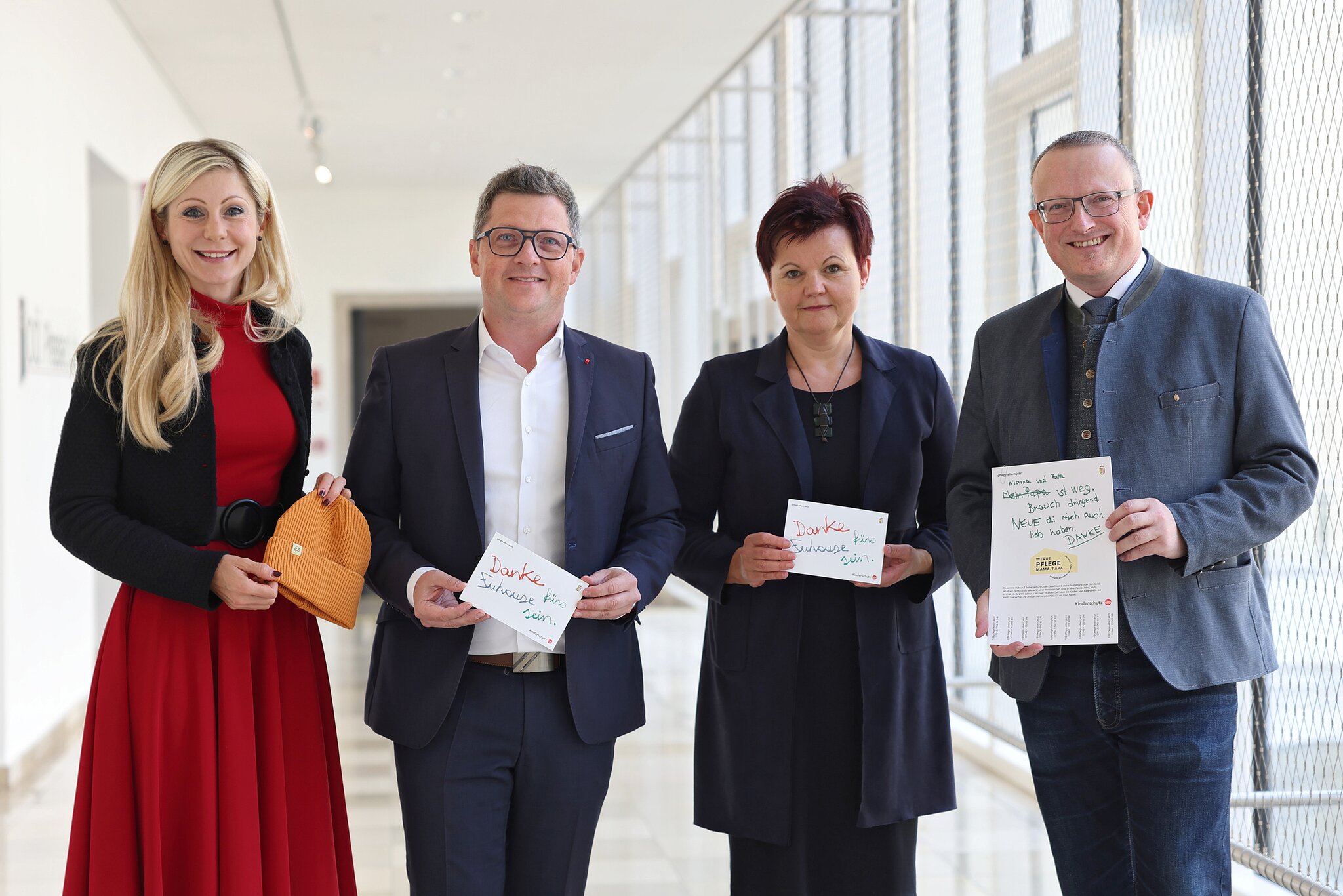 „Pflege-Eltern.Jetzt“: Landesrat Michael Lindner rollt Kampagne zur ...