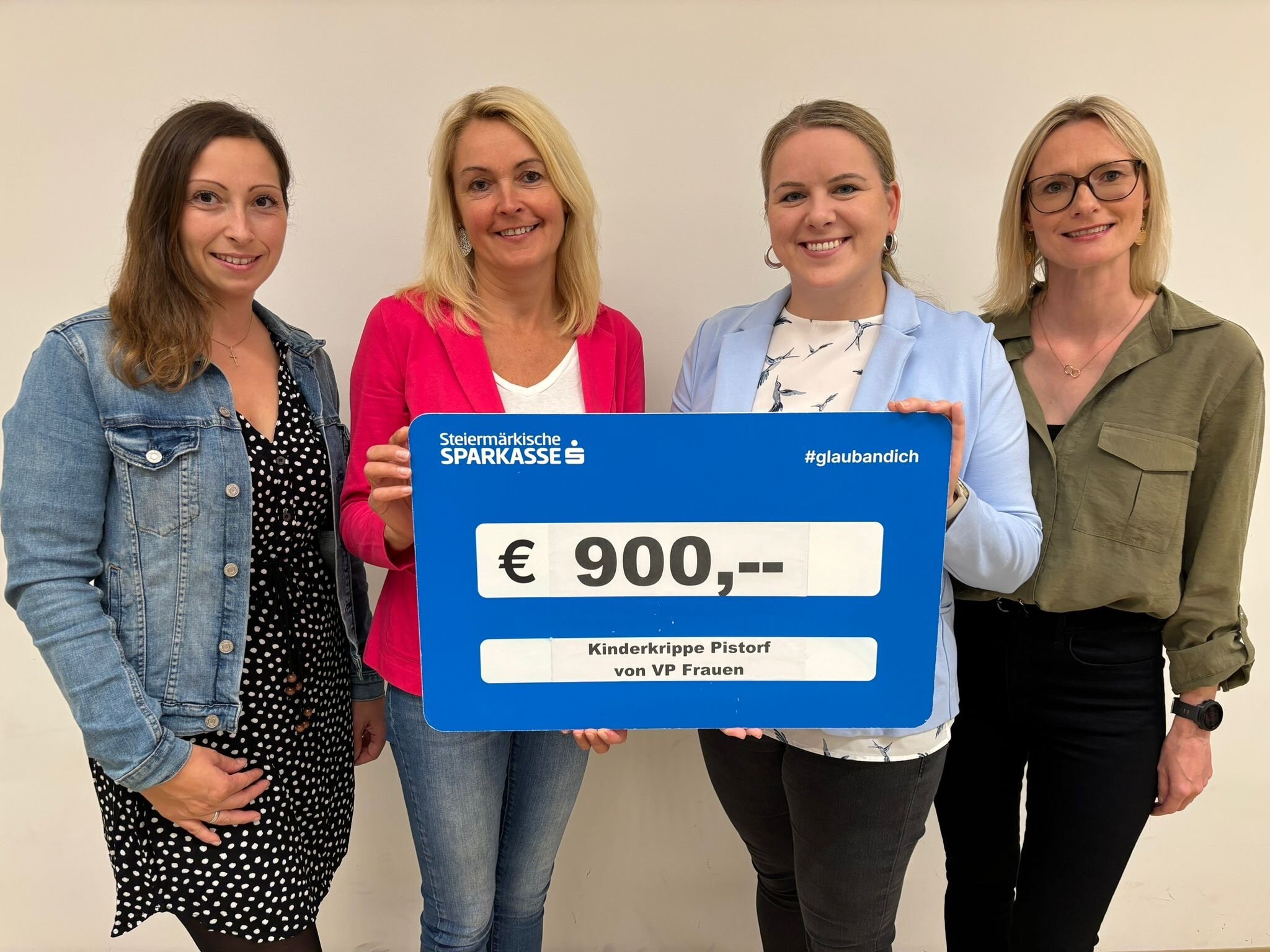 VP-Frauen: Bücherflohmarkt für den guten Zweck in Gleinstätten - Leibnitz