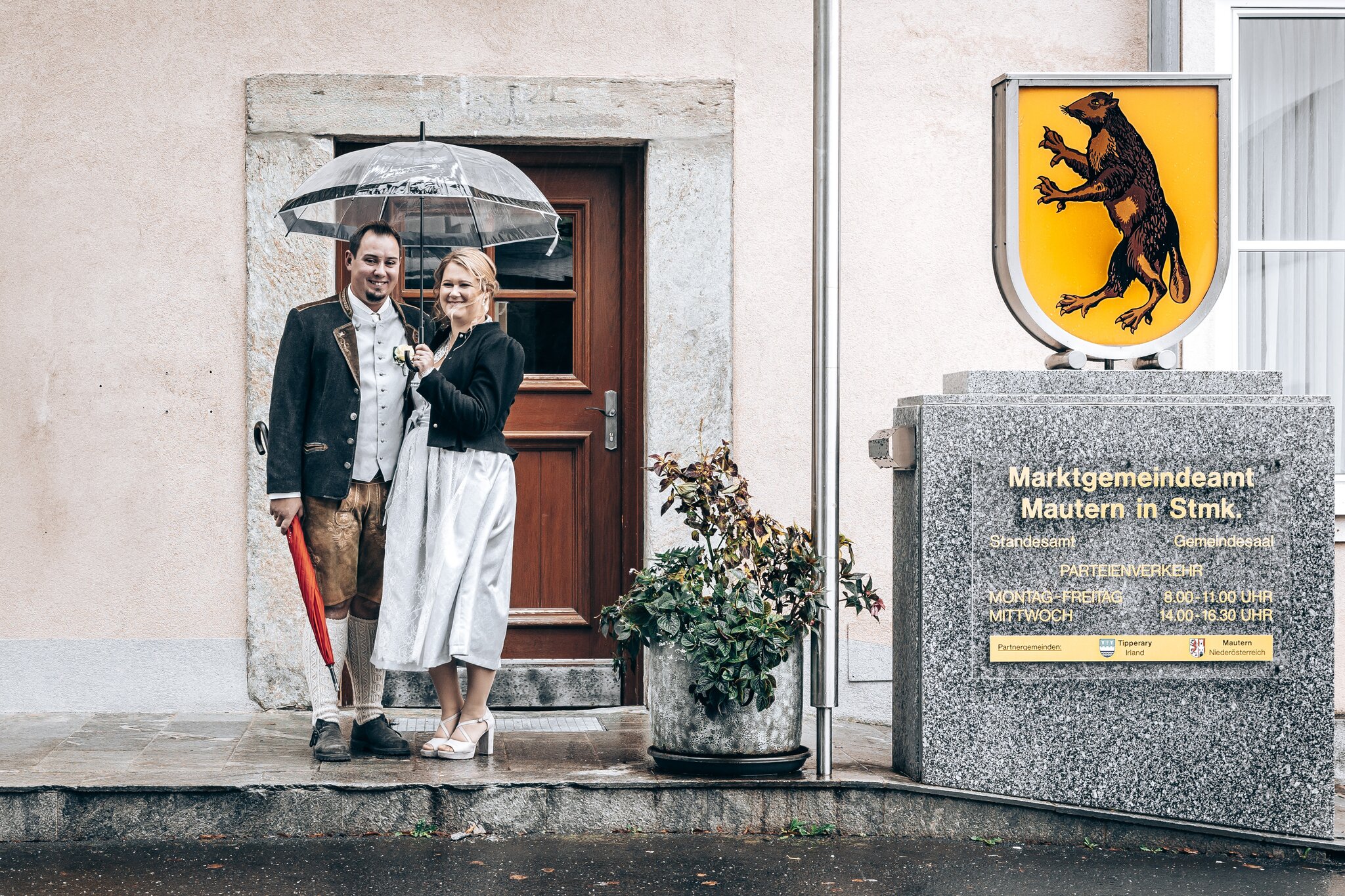 Trauung der Woche Leoben: Trotz Wind und Wetter: Jennifer und Erwin ...