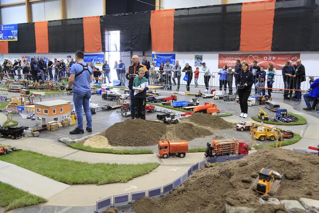 Modellbau Messe Ried: Modellbau-Messe in Ried erfreute sich größter ...