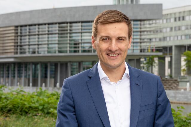 Heimliche Trauung: SPÖ-Chef Sven Hergovich heiratet seine Ella ...