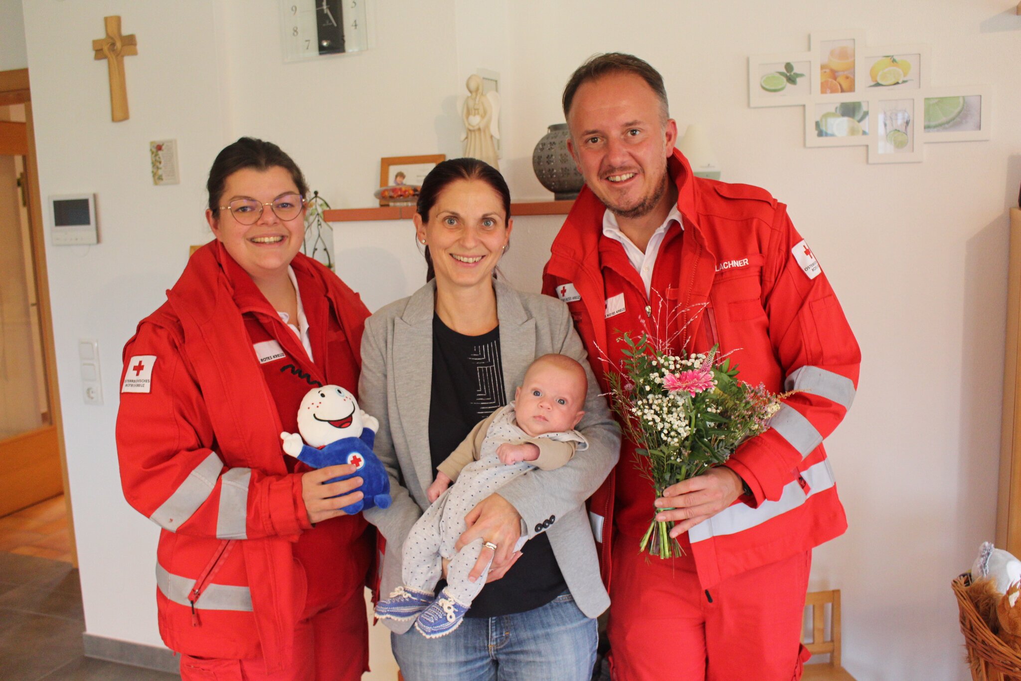 Hausgeburt in Aschach: Baby Fabian kam im Rekordtempo auf die Welt ...