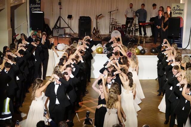Große Bildergalerie: Faszinierender Maturaball im Konvikt St. Paul ...