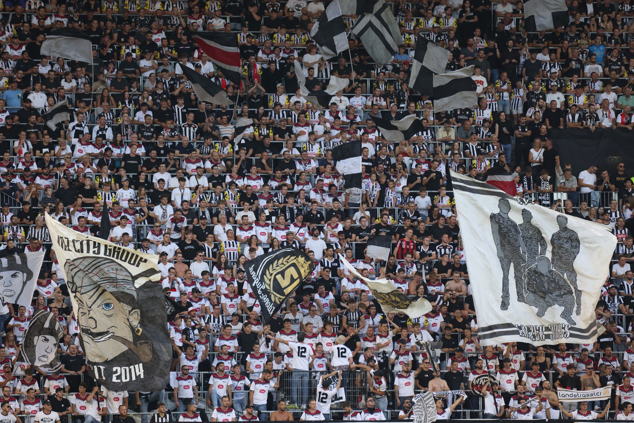 Gewinnspiel: Wir verlosen 2 x 2 Tickets für Lask gegen Cercle Brügge - Oberösterreich