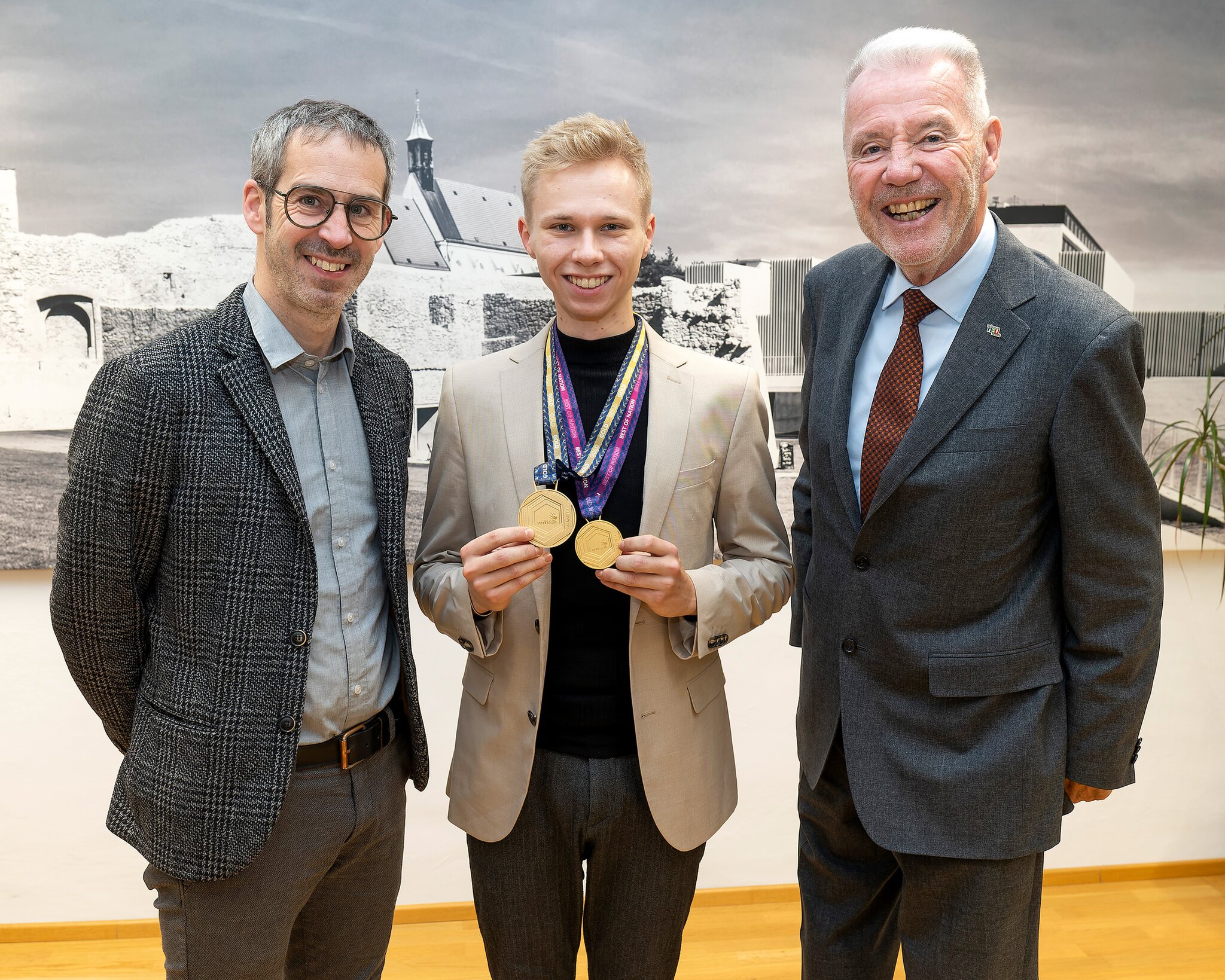 Florist Manuel Bender: Bürgermeister gratulierte zur Goldmedaille ...