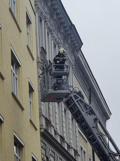 Berufsfeuerwehr Linz: Brand in einem Lokal am Linzer Graben konnte ...