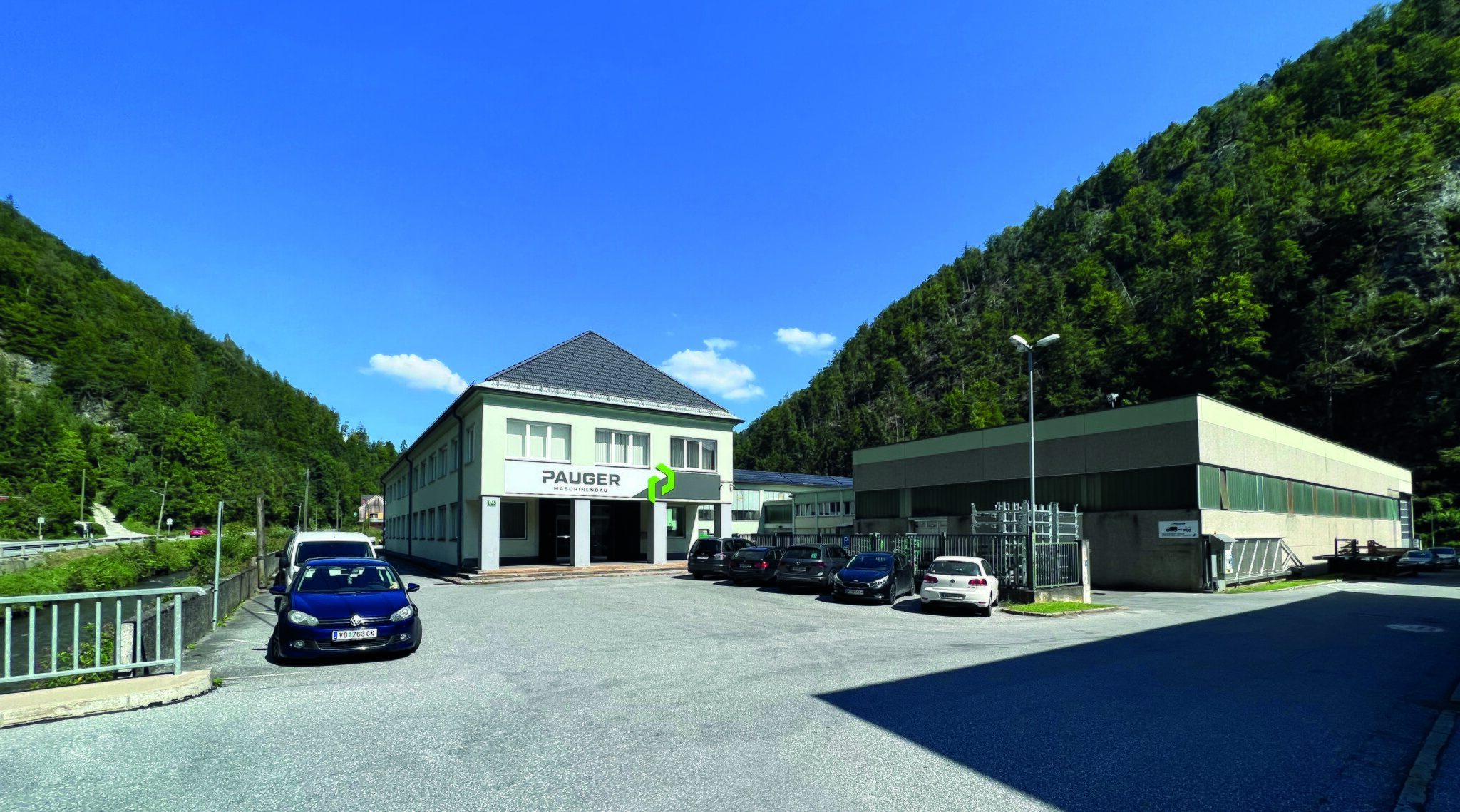 Firmenübernahme: Pauger Maschinenbau übernimmt Metallbau Schuster ...