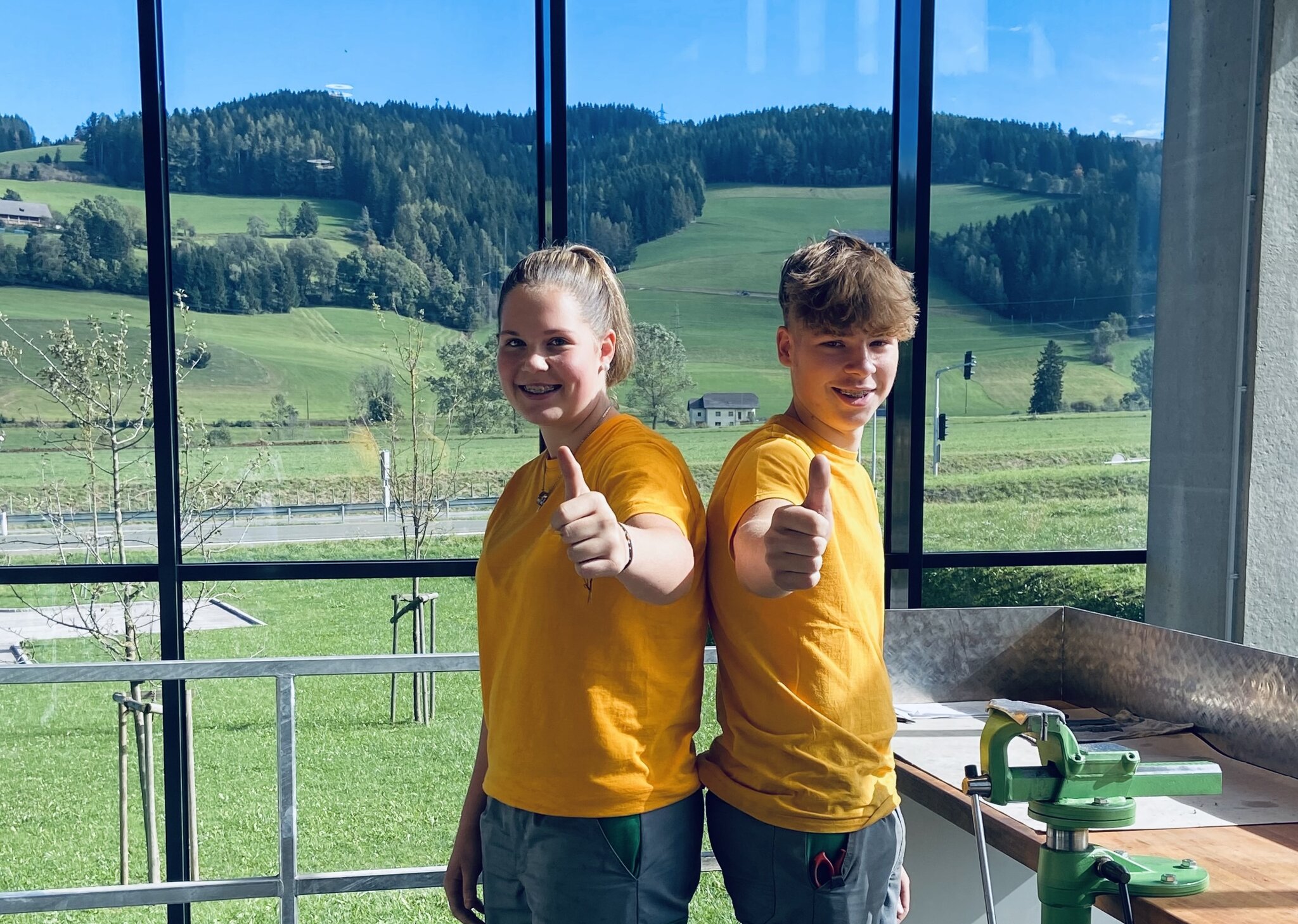Junge Welt: "Es wird nie langweilig und genau das finde ich spannend ...