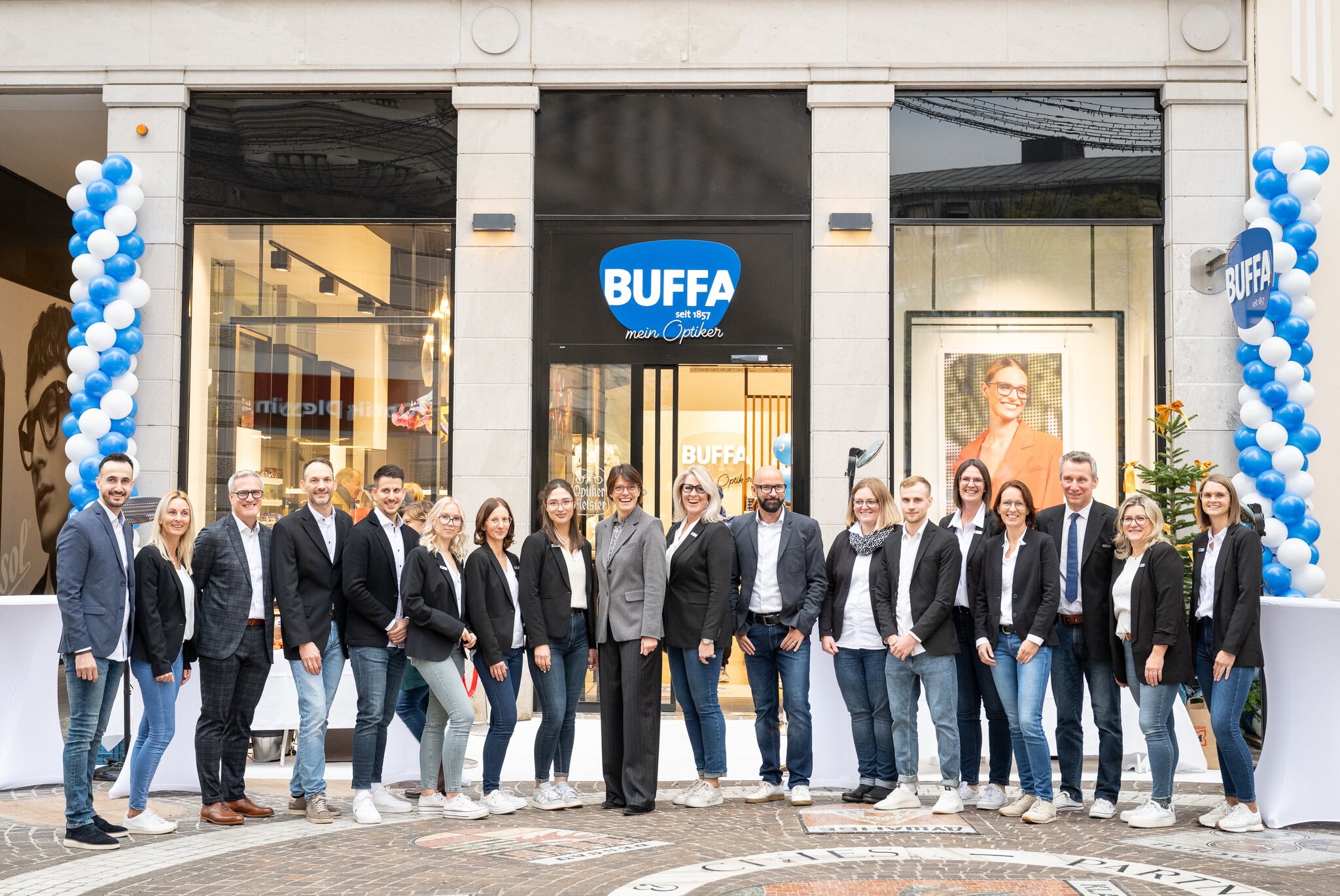 Mit zahlreichen Gästen: "Optik Buffa" feierte Neueröffnung in Klagenfurt - Klagenfurt