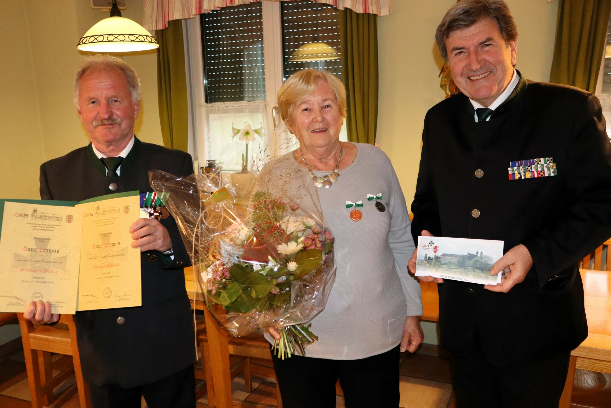 Buschenschank Wuscht: Gratulation an Anna Maria Primus zum 75-er ...