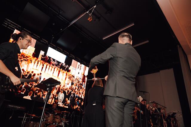 Bildergalerie: HAK Perg Maturaball 2024 – Ein Abend voller Eleganz und ...