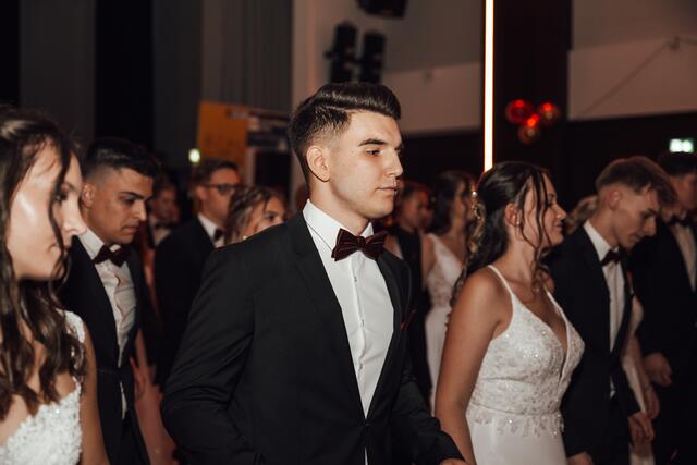 Bildergalerie: HAK Perg Maturaball 2024 – Ein Abend voller Eleganz und ...