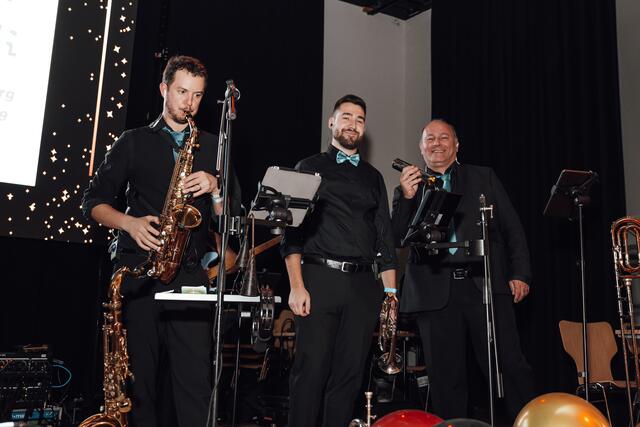 Bildergalerie: HAK Perg Maturaball 2024 – Ein Abend voller Eleganz und ...