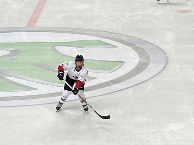 Turniersieg: Erfolg für das Eishockey-Damenteam mit Hannah Leitner ...