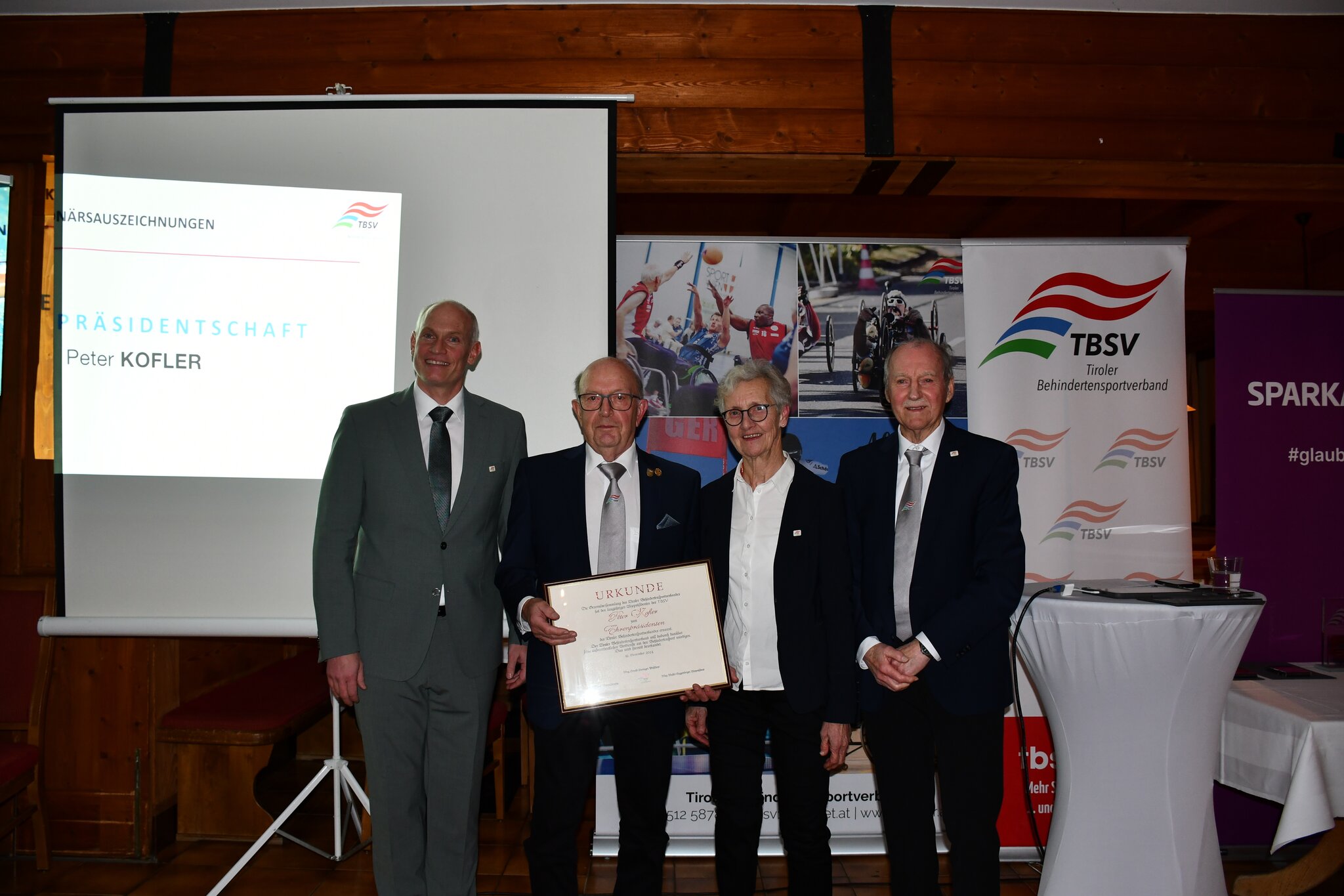 Wertschätzung für Ehrenamt und Sportlichkeit: Ehrung für Erfolge im ...