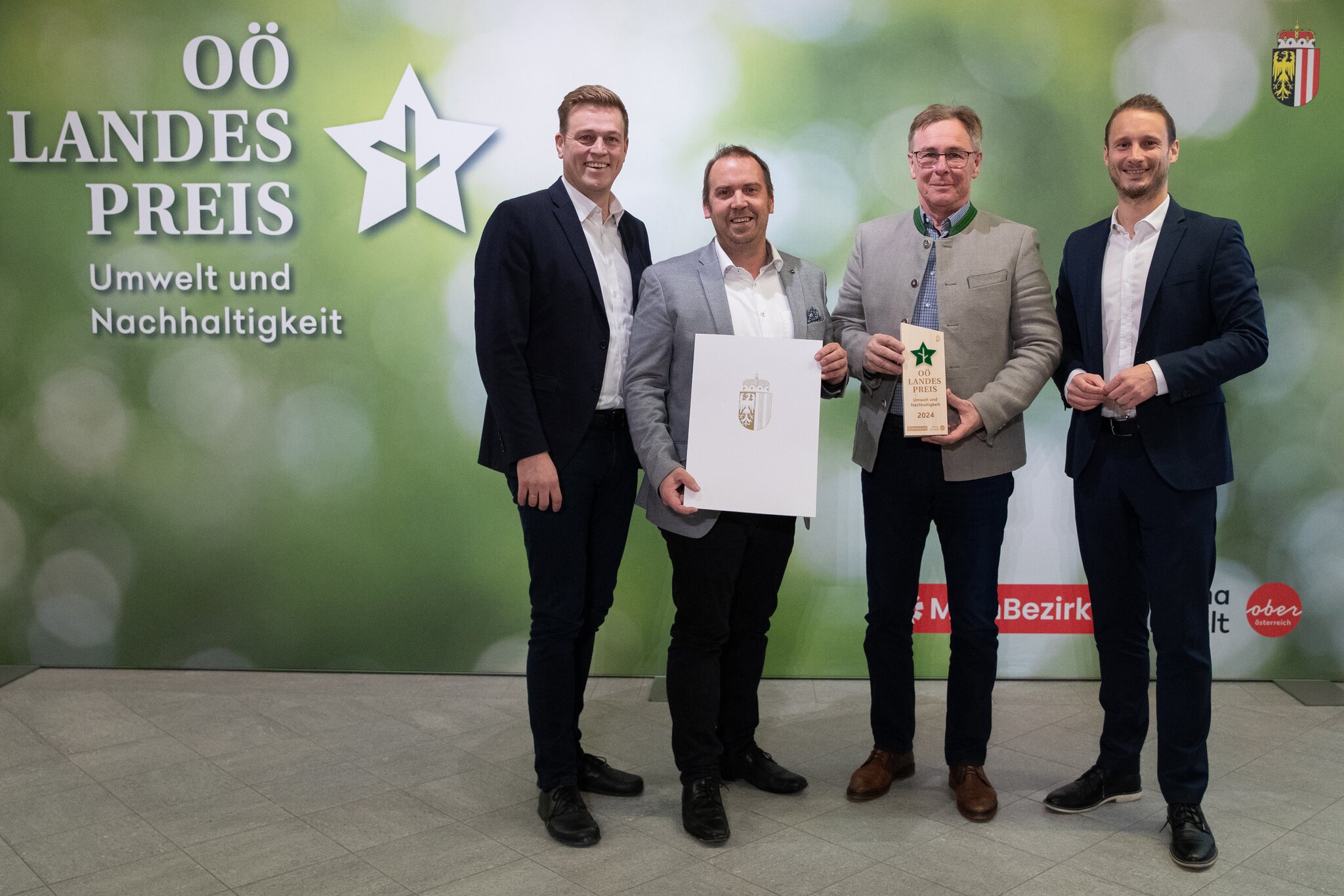 Umweltpreis OÖ 2024: Gemeinde Lengau im Bezirk Braunau prämiert - Braunau