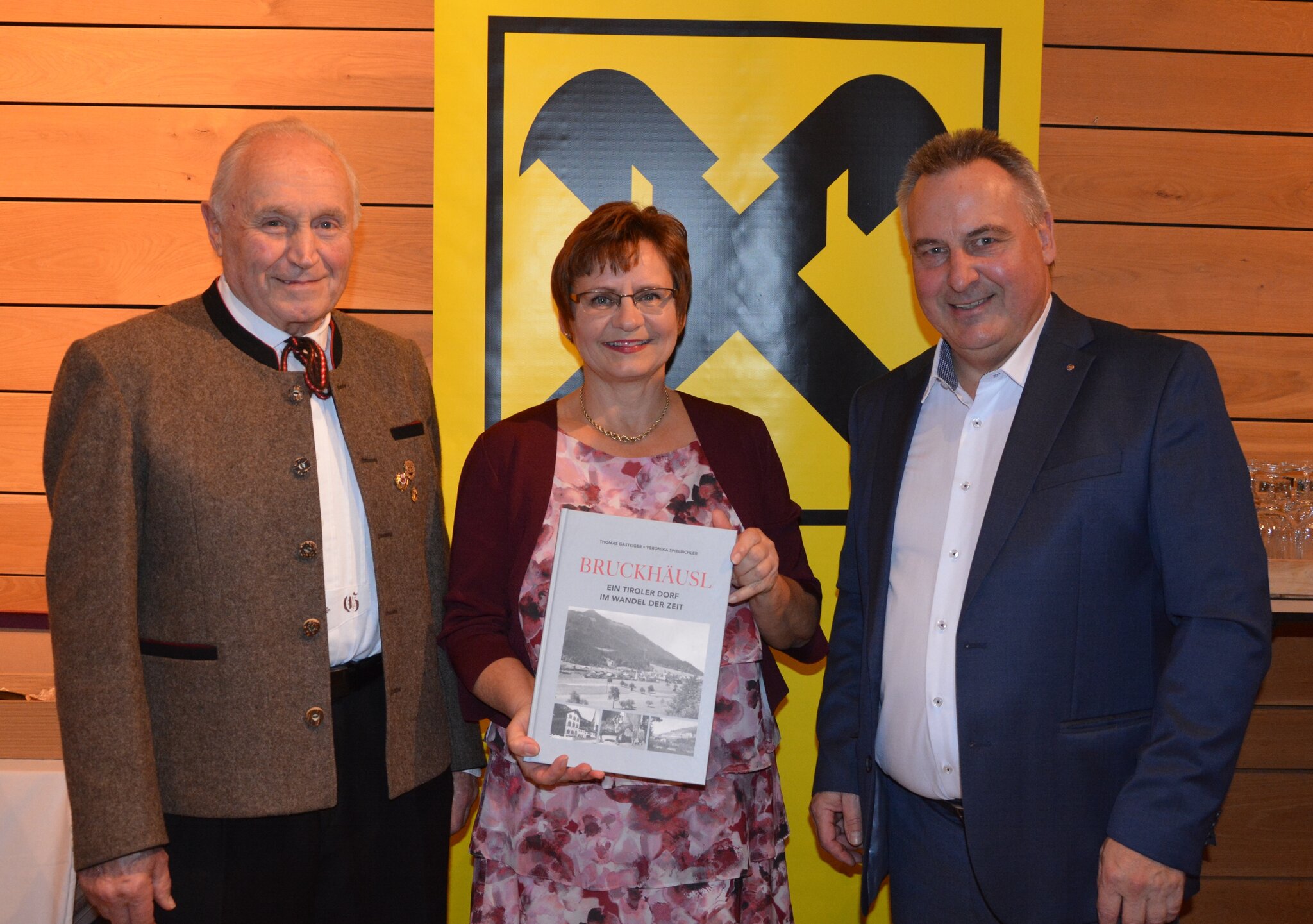 Präsentiert: Neues Dorfbuch porträtiert Bruckhäusl - Kufstein