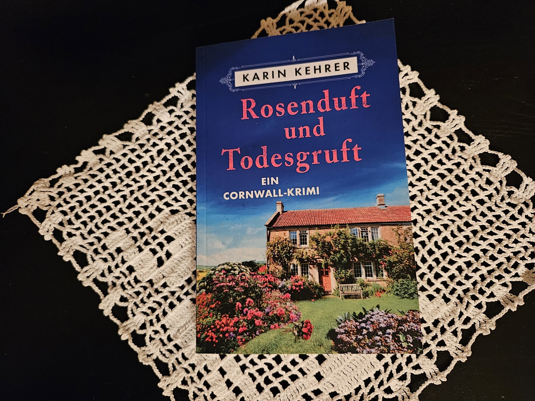 Neues Buch von Karin Kehrer: Hobbydetektivin Bee Merryweather ermittelt ...