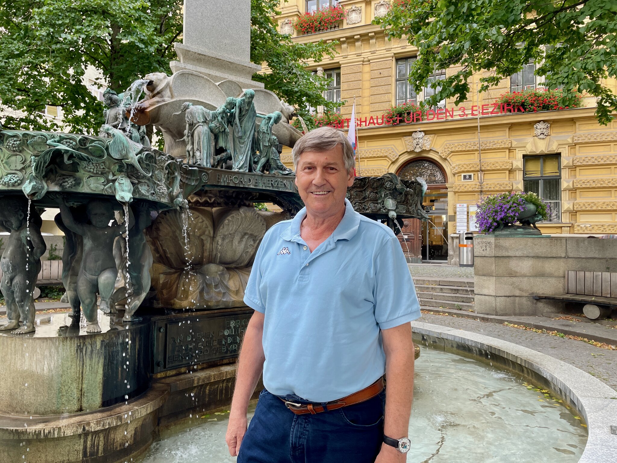 Erich Hohenberger: Bezirkschef feiert 35 Jahre an der Spitze der ...