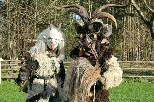 Blick auf die Geschichte: Die steirischen Perchten und die Raunächte ...