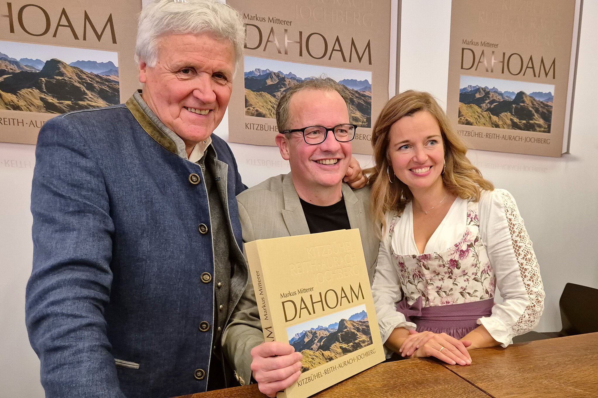 Kitzbühel, Buchpräsentation: Markus Mitterers "Dahoam" in Buchform - Kitzbühel