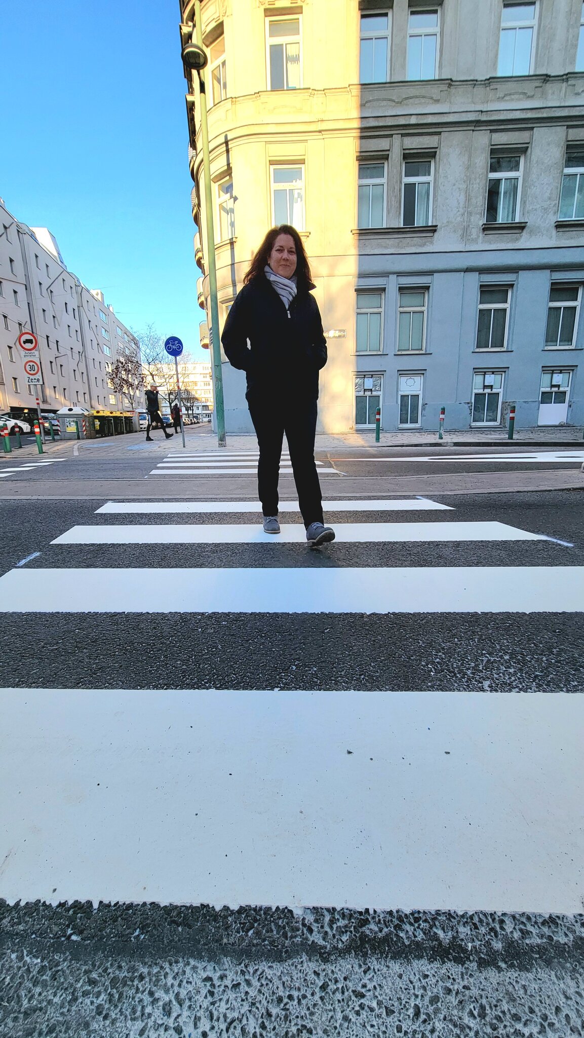Brigittenau: Neuer Zebrastreifen und Radwegmarkierung in der ...